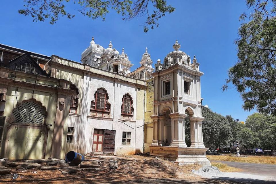 Jaganmohan Palace, timings, entry ticket cost, price, fee - Mysore Tourism